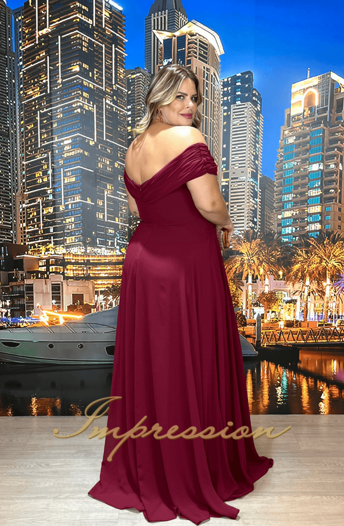 Vestido De Festa Longo Plus Size Marsala Com Capa Removível